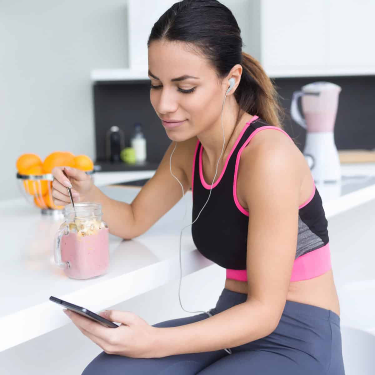 The Ultimate Guide to the Best At Home Workout Split | The Wellness ...